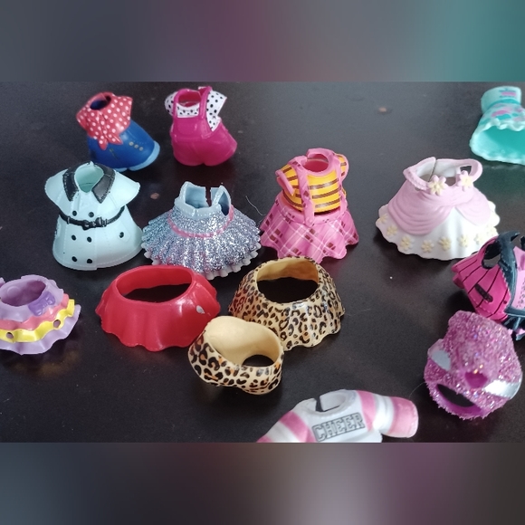 Littlest Pet Shop | Toys | Miniature Doll Clothes Bundle Everything ...